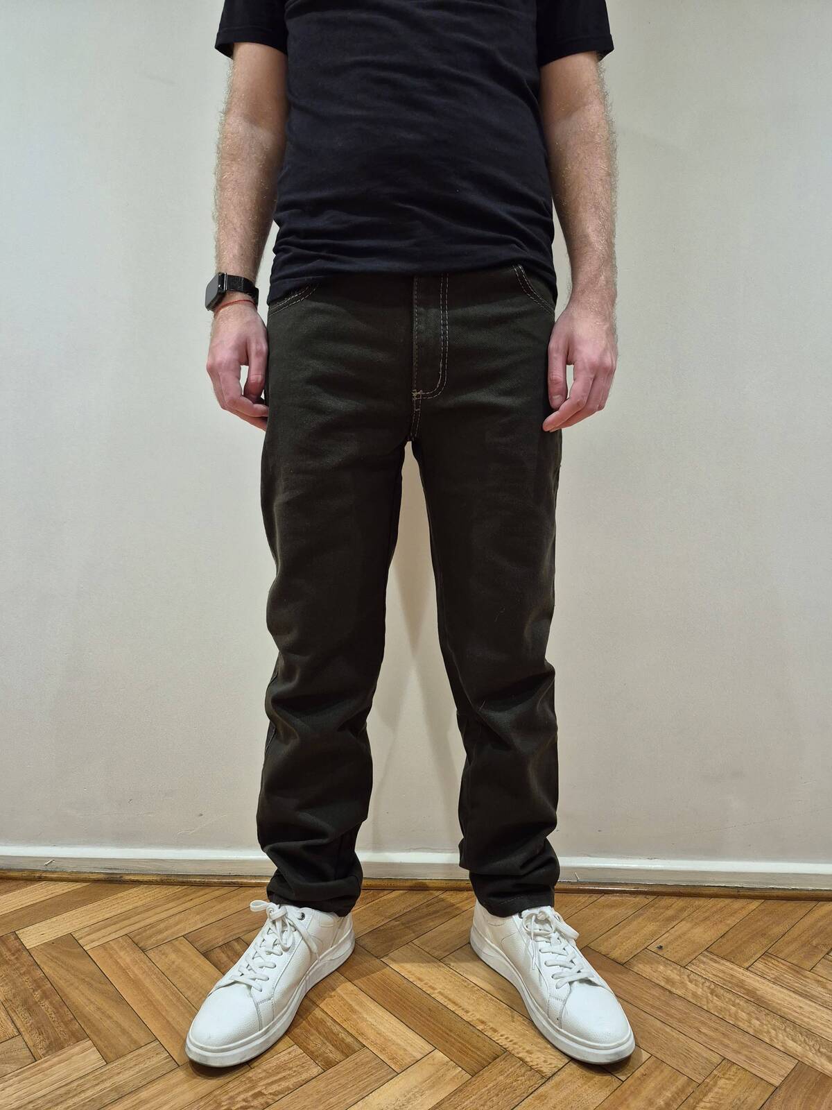 Pantalon bull color verde clasico con corte recto | Distrito Moda