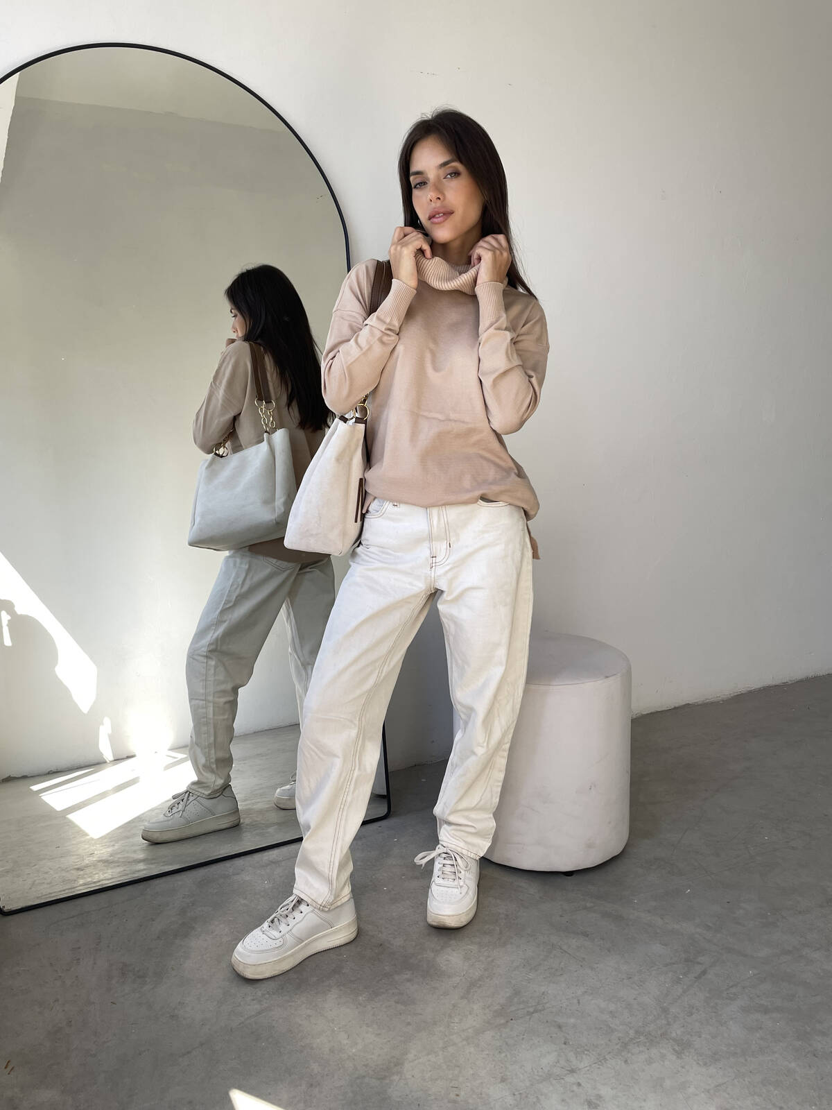 POLERON LARGO ANCHO DE BREMER CON TAJOS - DONNA | Distrito Moda