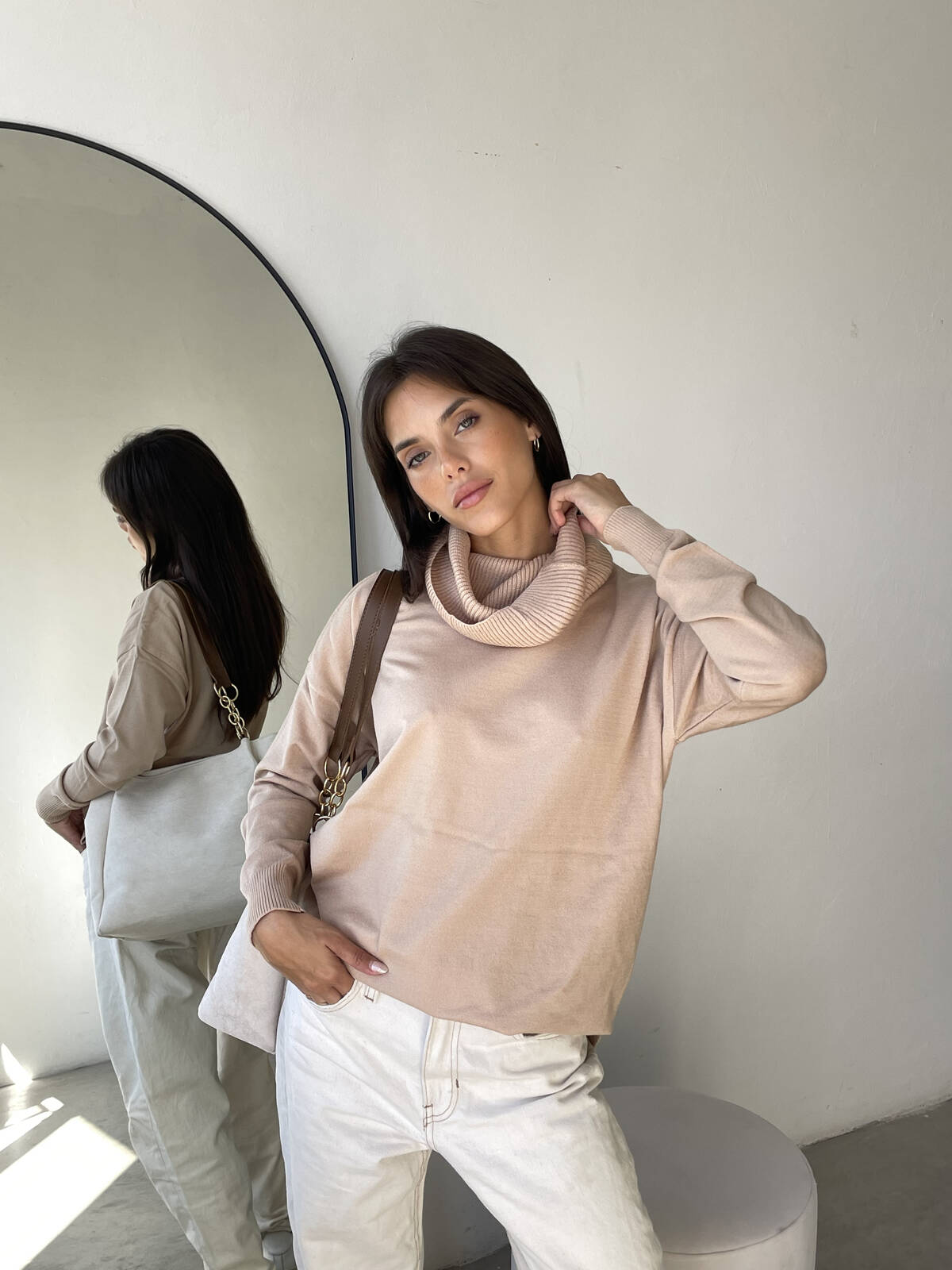 POLERON LARGO ANCHO DE BREMER CON TAJOS - DONNA | Distrito Moda