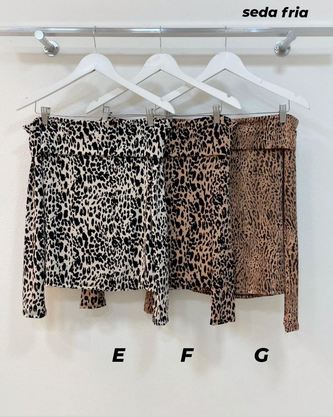 Remera off shoulder animal print | Distrito Moda